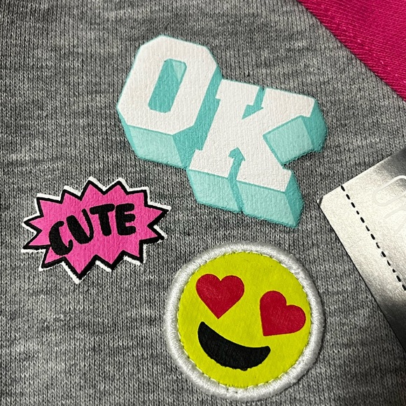 okie dokie | Shirts & Tops | Oki Dokie Girls Emoji Gray Pink Smiley ...